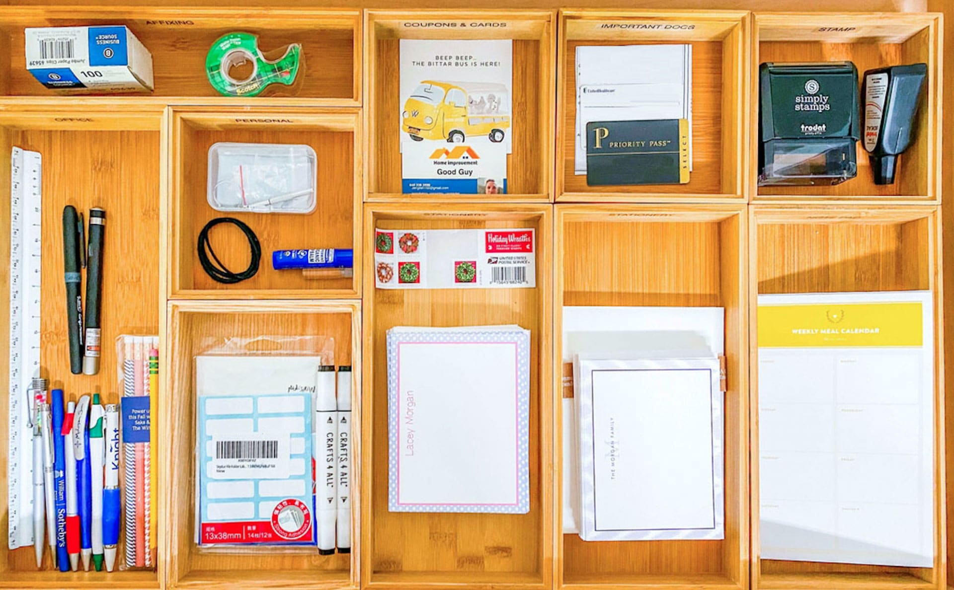 How to Organize Your Desk - Horderly