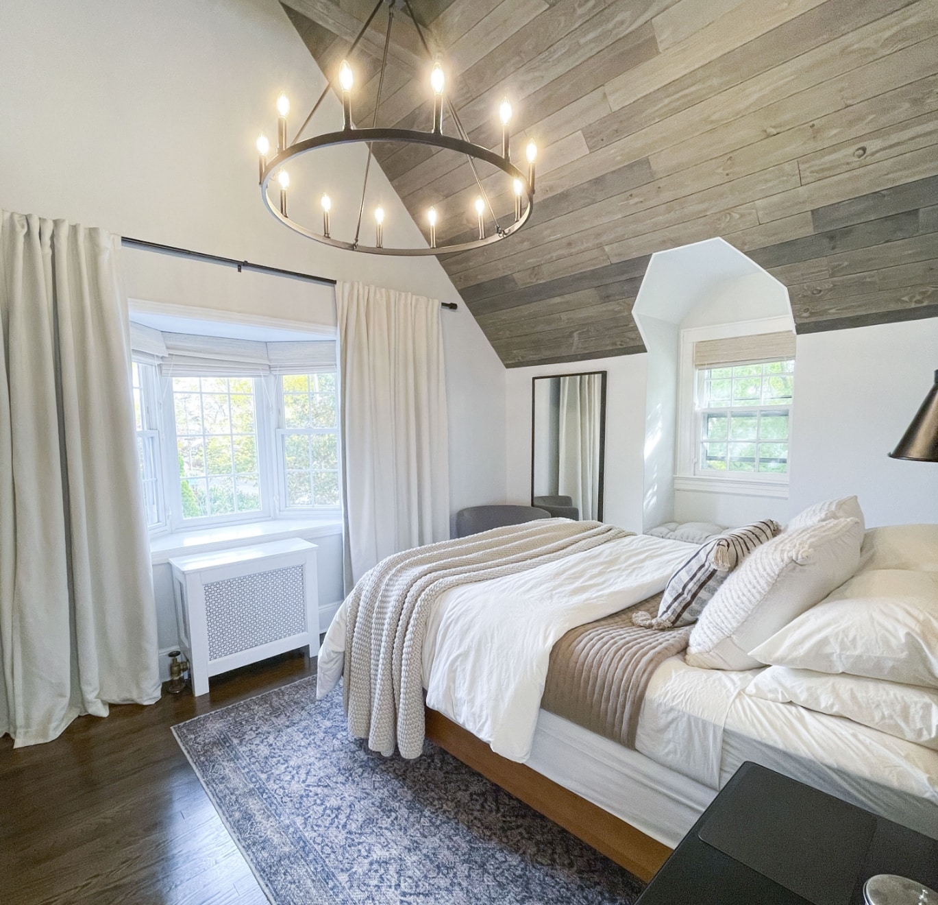 Hord Home Renovations: Primary Bedroom & Bathroom - Horderly